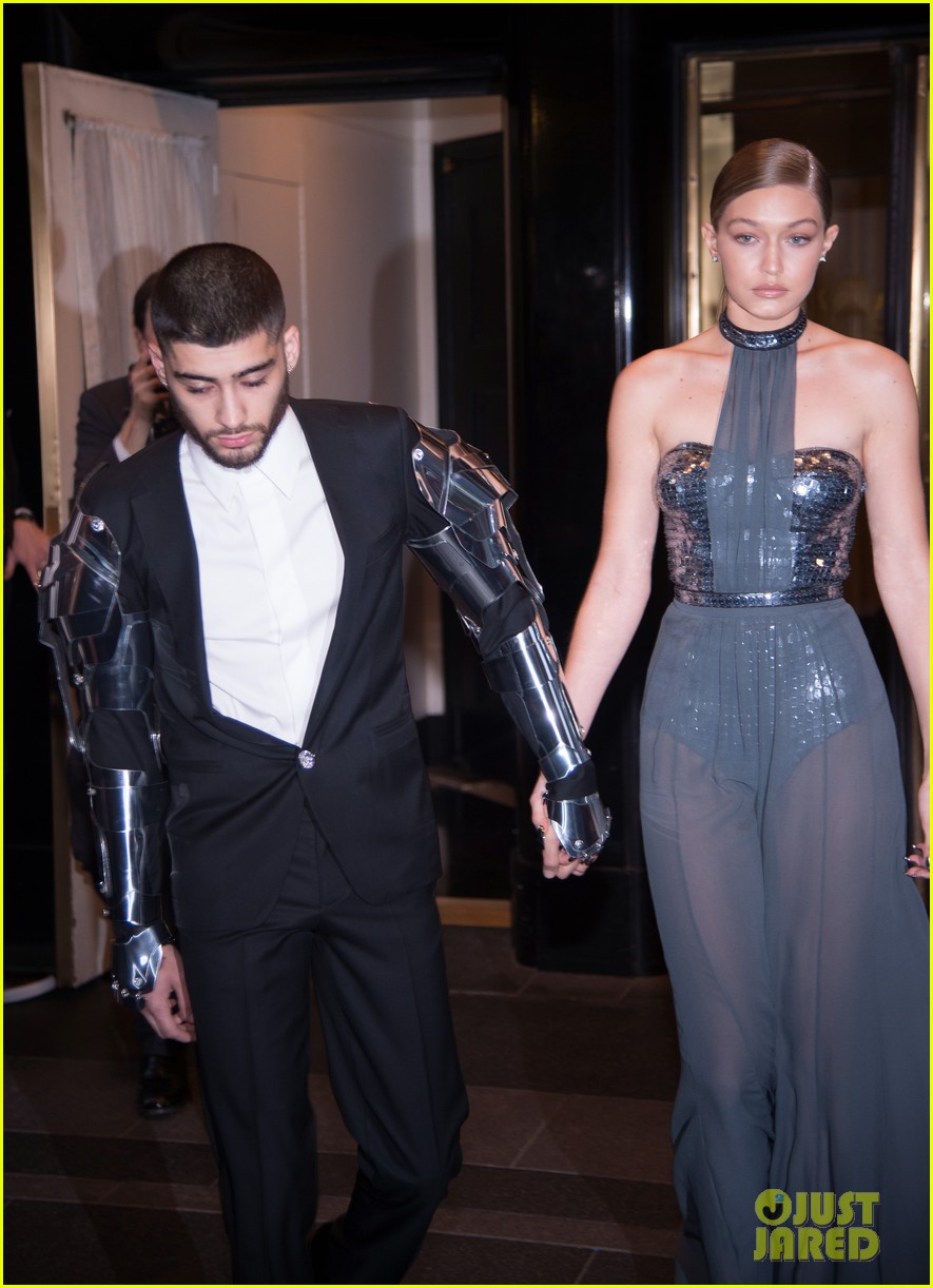Gigi Hadid & Zayn Malik Split After Over 2 Years of Dating: Photo 4050135 | Split Photos | Just ...