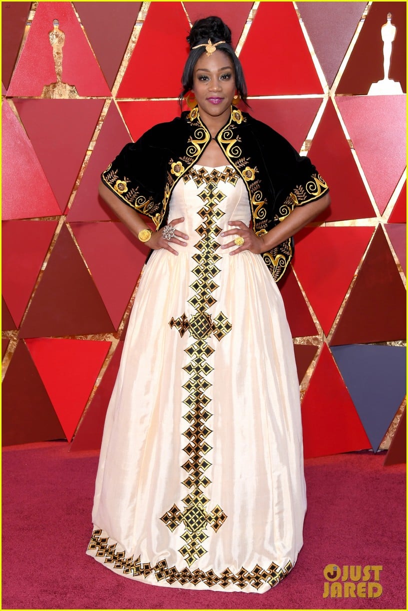 Tiffany Haddish Jumped Over a Rope to Meet Meryl Streep at Oscars 2018 ...