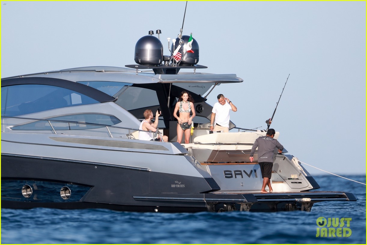 Calvin Harris & On-Again Girlfriend Aarika Wolf Soak Up the Sun in ...