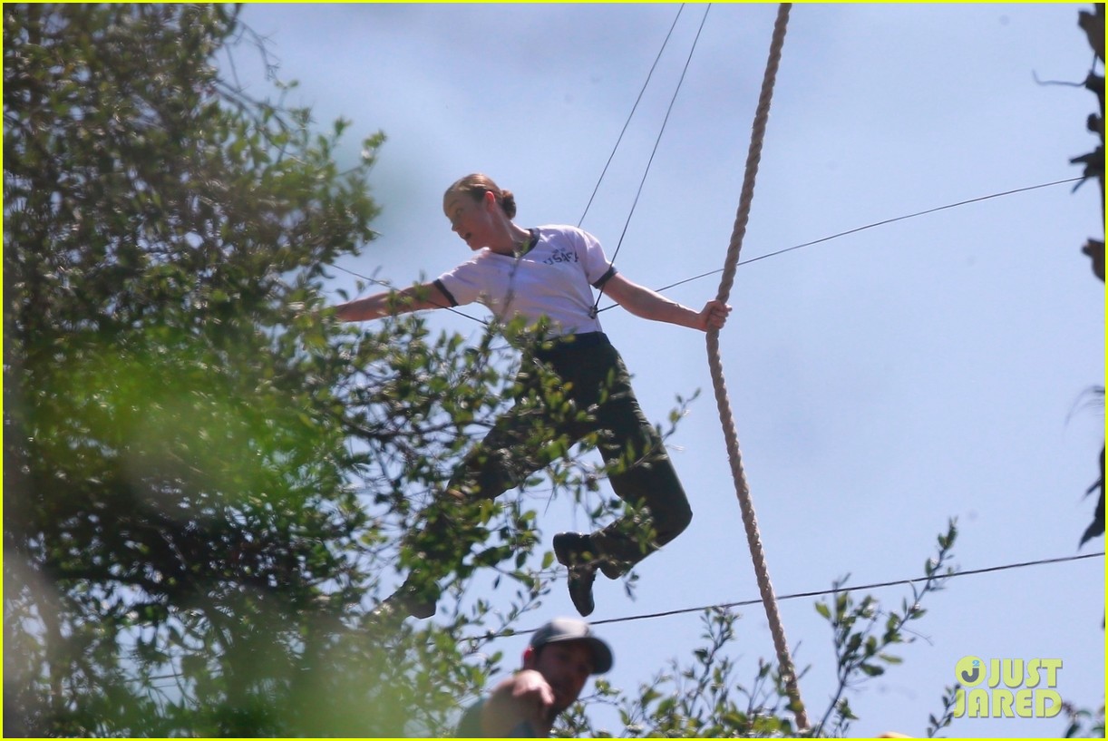 Brie Larson Climbs a Rope for 'Captain Marvel' Stunt Scene!: Photo ...