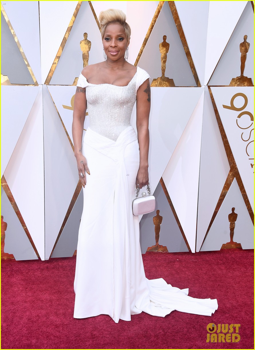 Mary J Blige Gets Glam on the Red Carpet at Oscars 2018!: Photo 4043979 ...