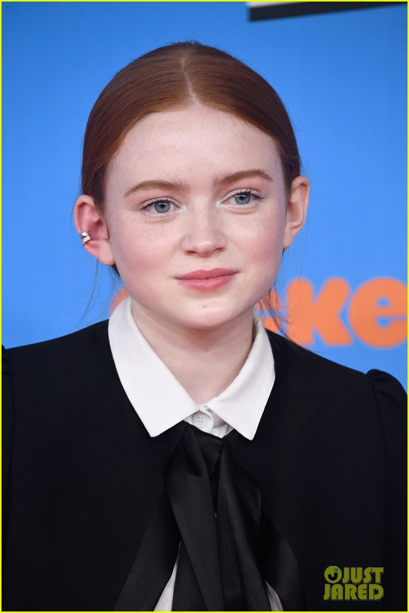 Millie Bobby Brown Wins at KCAs, Dedicates Award to 'Angels Among Us ...