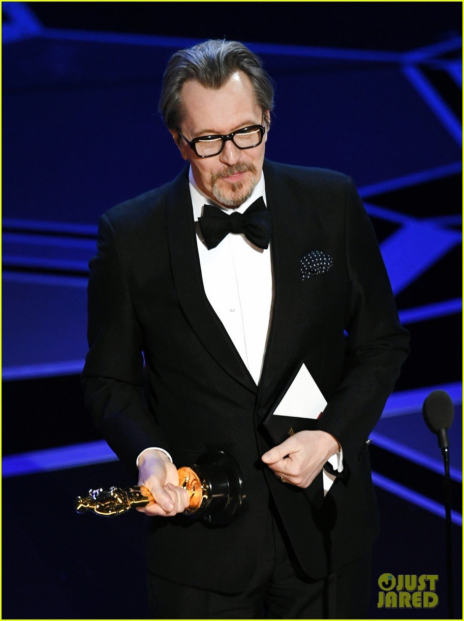 Gary Oldman Wins Best Actor at Oscars 2018 for 'Darkest Hour': Photo 4044734 | Gary Oldman ...