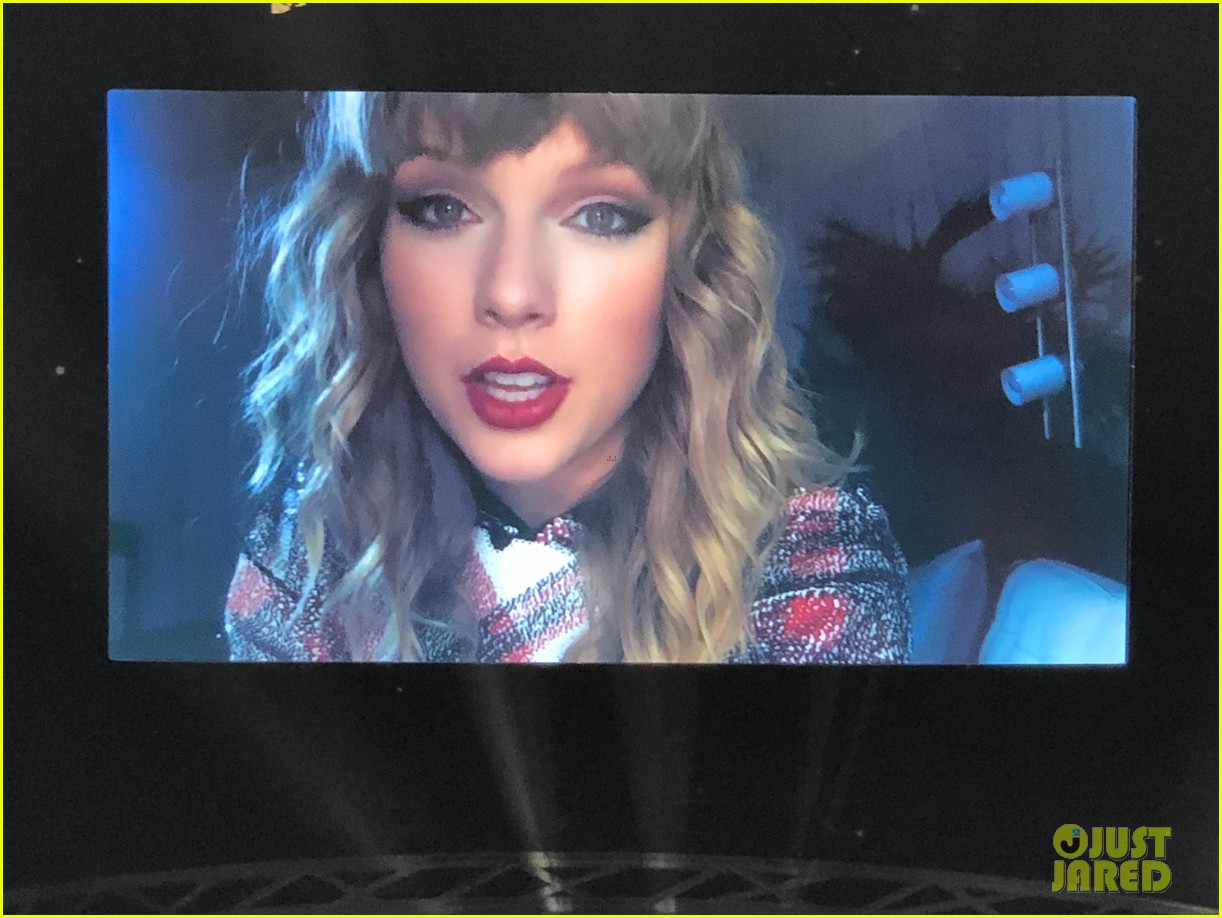 Look Inside Taylor Swift's V.I.P. Invite Boxes for 'reputation Stadium ...