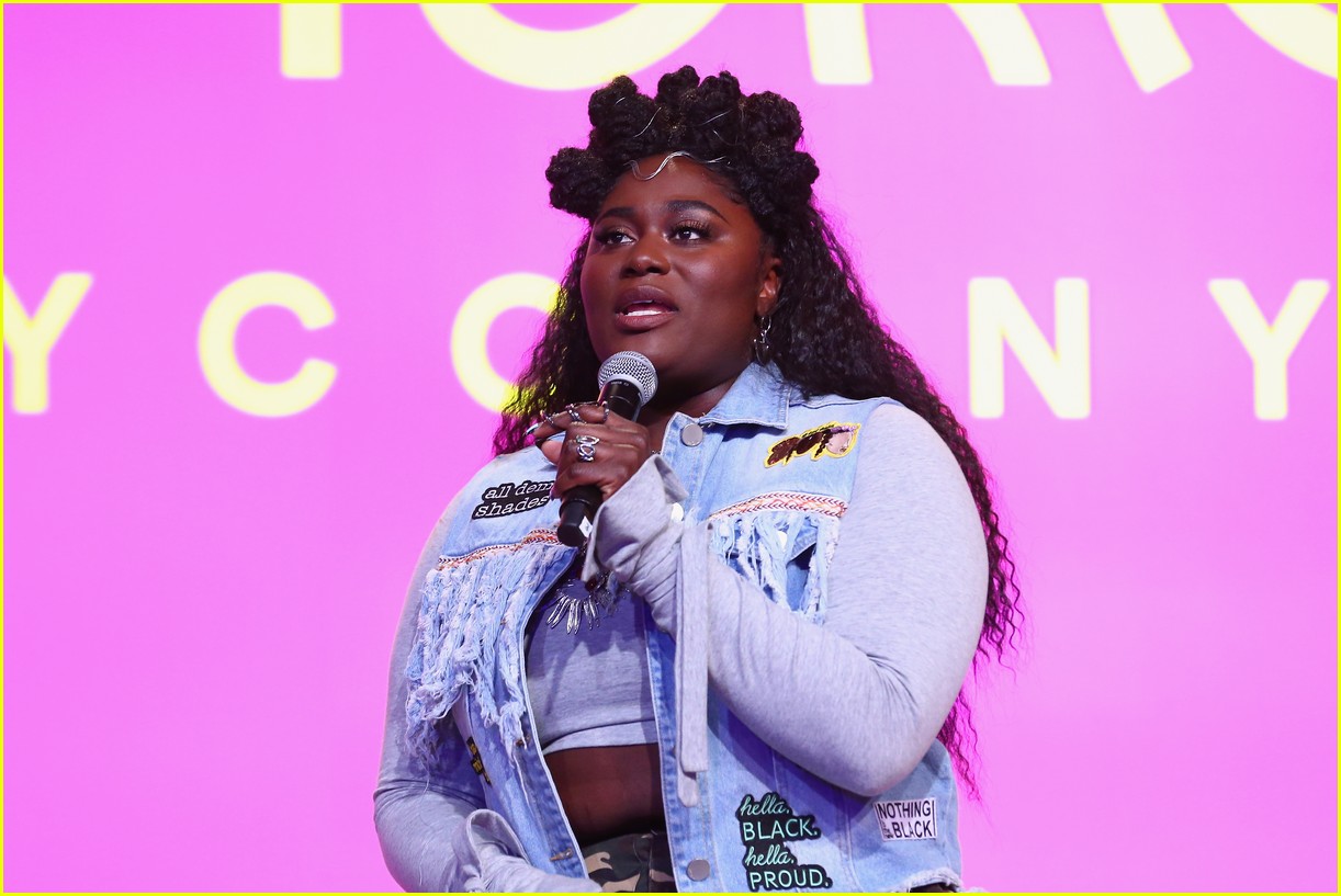 Hillary Clinton Hangs Out at Beautycon Festival NYC 2018!: Photo ...