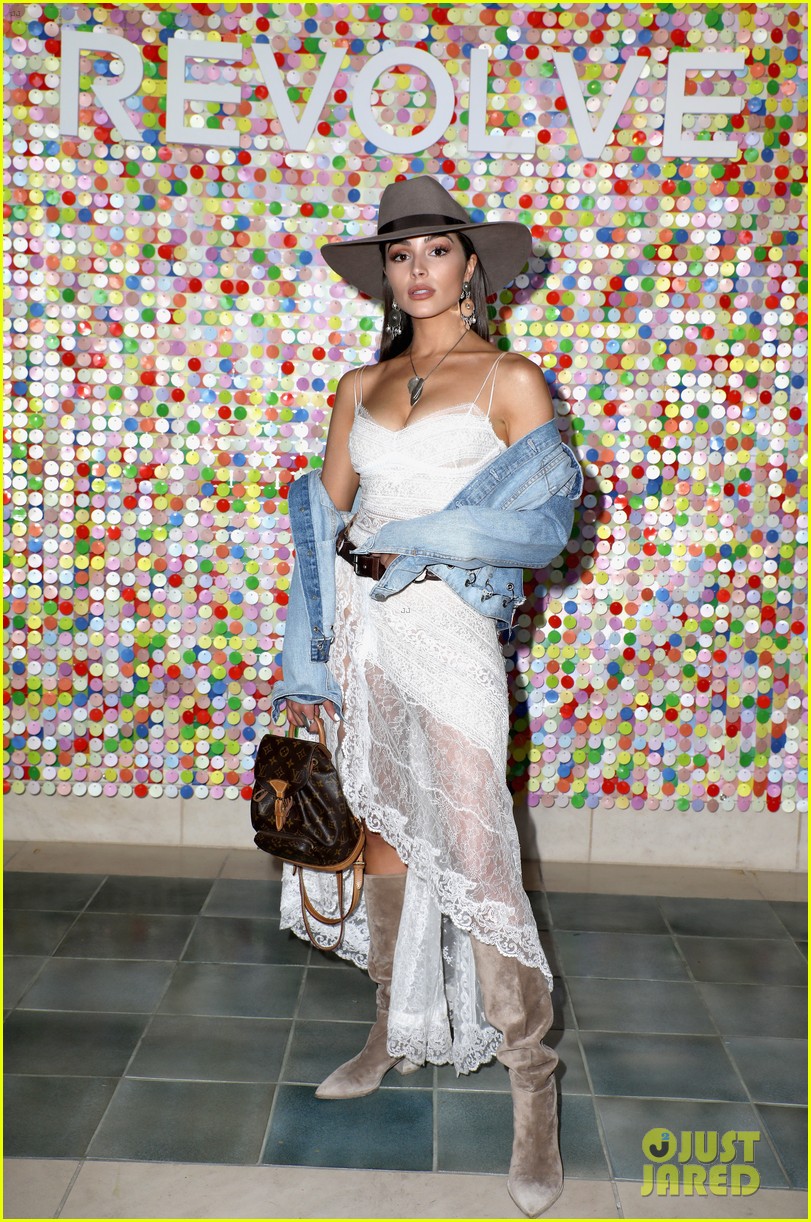 Kendall Jenner, Emily Ratajkowski, & Nicole Richie Attend Revolve's ...