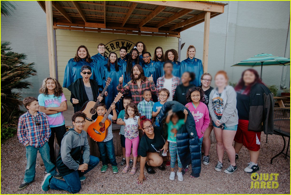 Jared Leto Hits Texas Motor Speedway During Cross-Country Mars Across ...