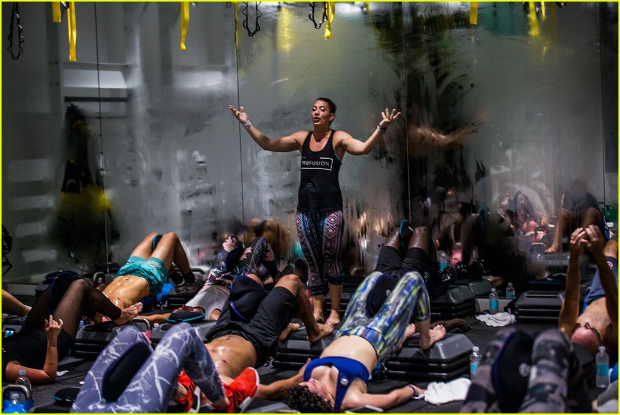 Jennifer Lopez & Alex Rodriguez Visit a Fitness Event in Miami: Photo ...