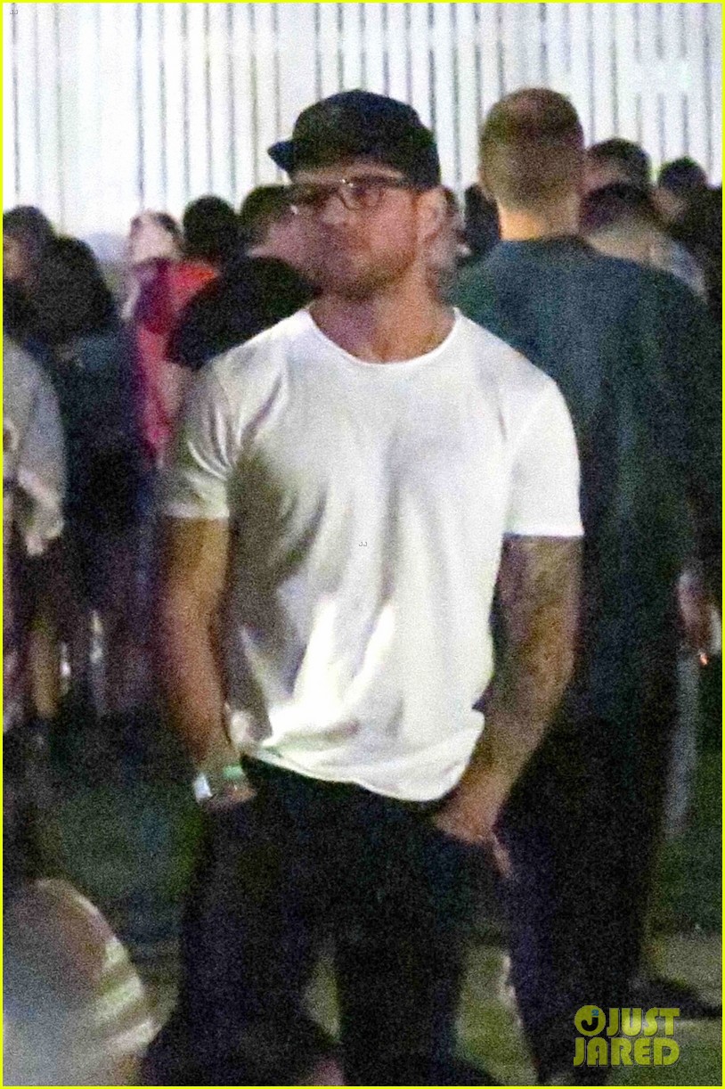 Kellan Lutz & Ryan Phillippe Show Off Their Muscles at Coachella ...