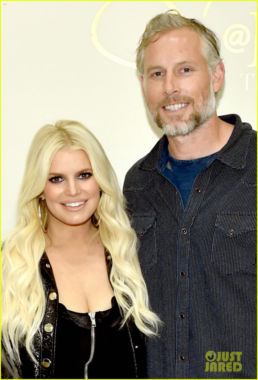 Jessica Simpson Hosts Army Wives & Daughters Styling Event in Nashville ...