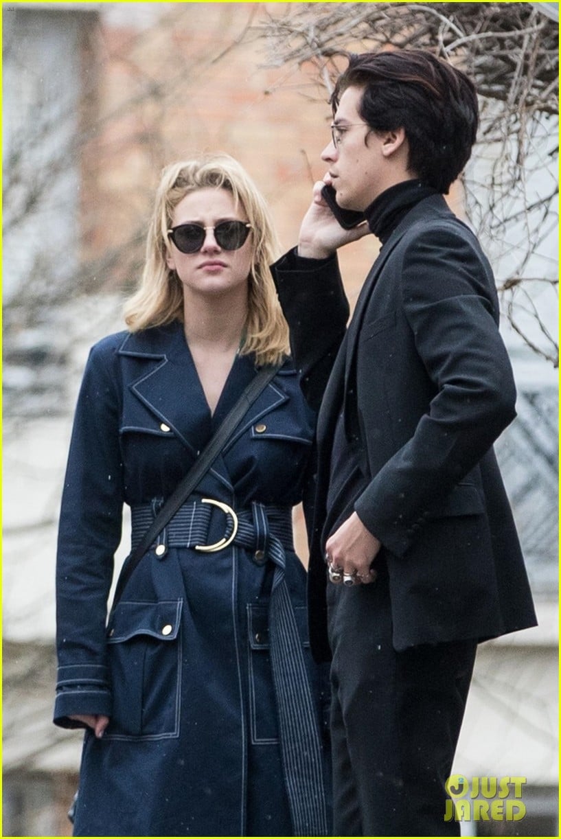 Riverdale's Cole Sprouse & Lili Reinhart Spotted Kissing in Paris!: Photo 4059986 | Cole Sprouse ...