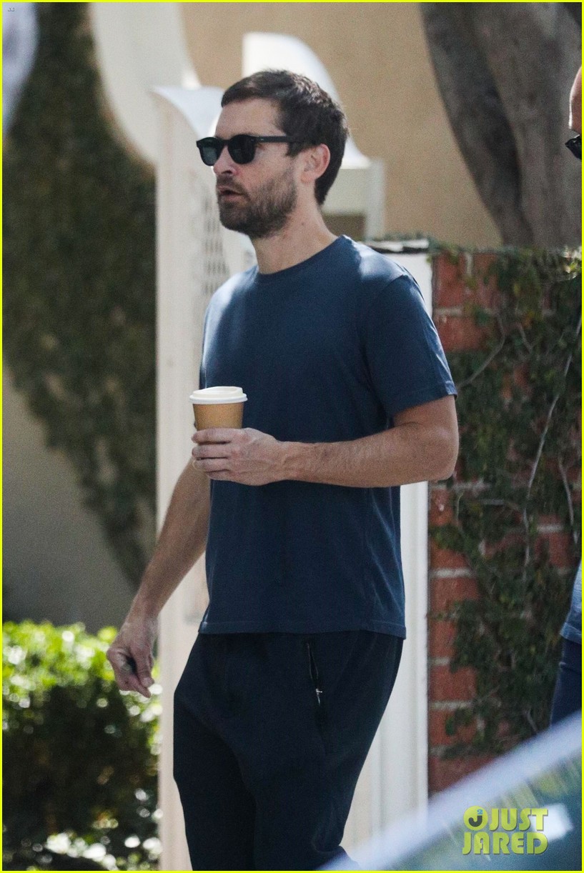 Tobey Maguire Grabs Coffee With a Friend in West Hollywood: Photo ...