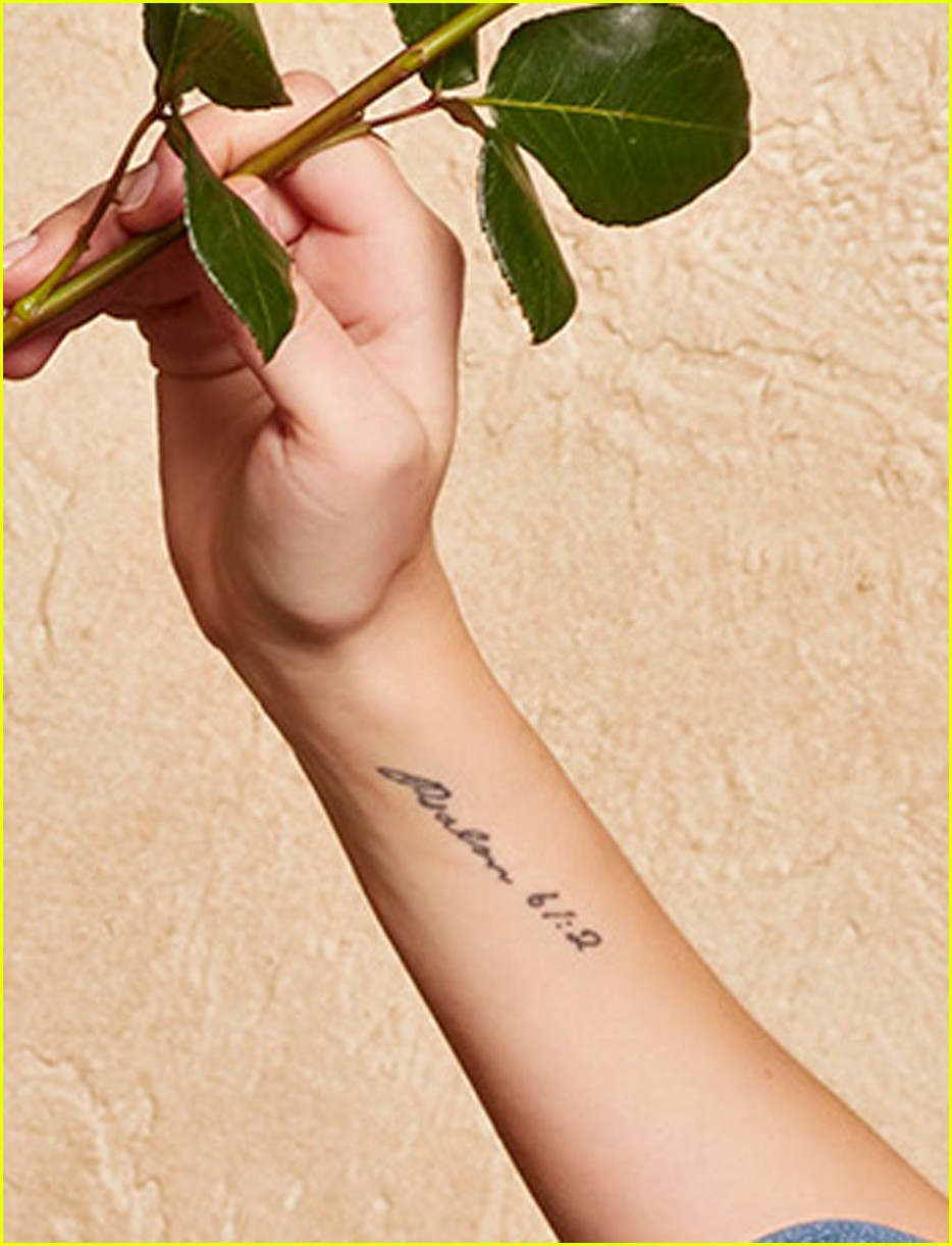 The Bachelorette's Becca Kufrin Has Four Tattoos - See Photos!: Photo ...