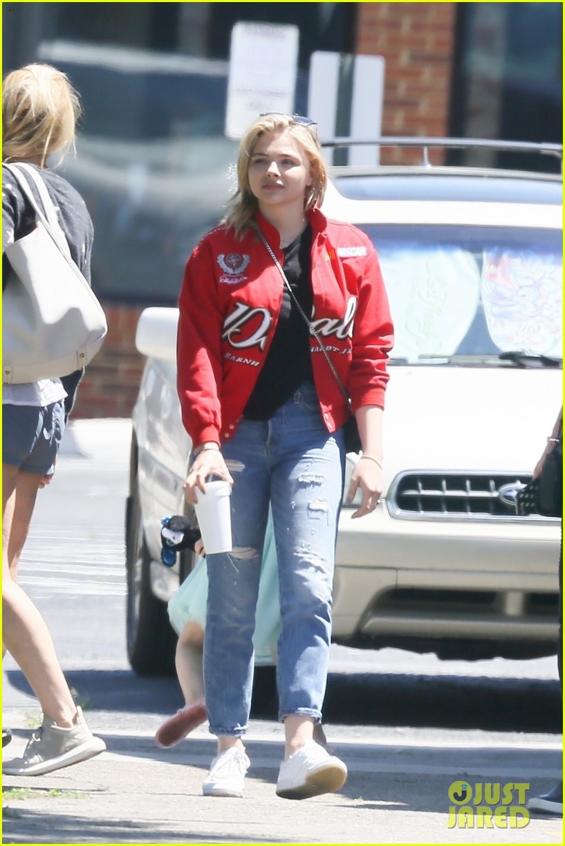 Chloe Moretz Spends Time With Family in Her Hometown!: Photo 4075247 ...