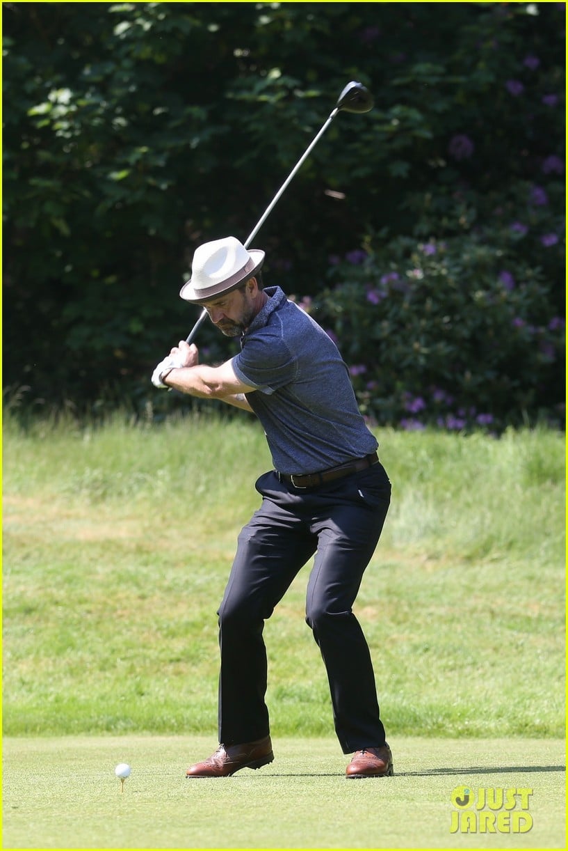 Jamie Dornan Looks So Hot While Golfing in BMW PGA Championship!: Photo ...