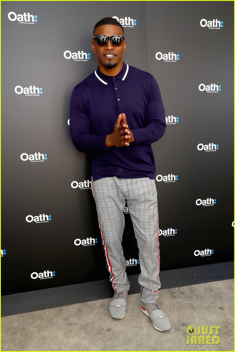 Jamie Foxx Hits NYC To Host Oath's Digital Content NewFront!: Photo 4075692 | Jamie Foxx Photos ...