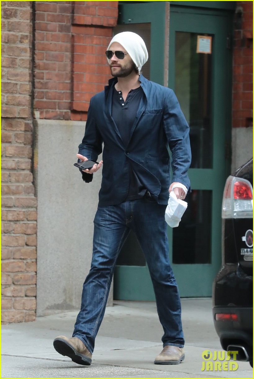 'Supernatural' Star Jared Padalecki Looks Handsome While Out & About in ...