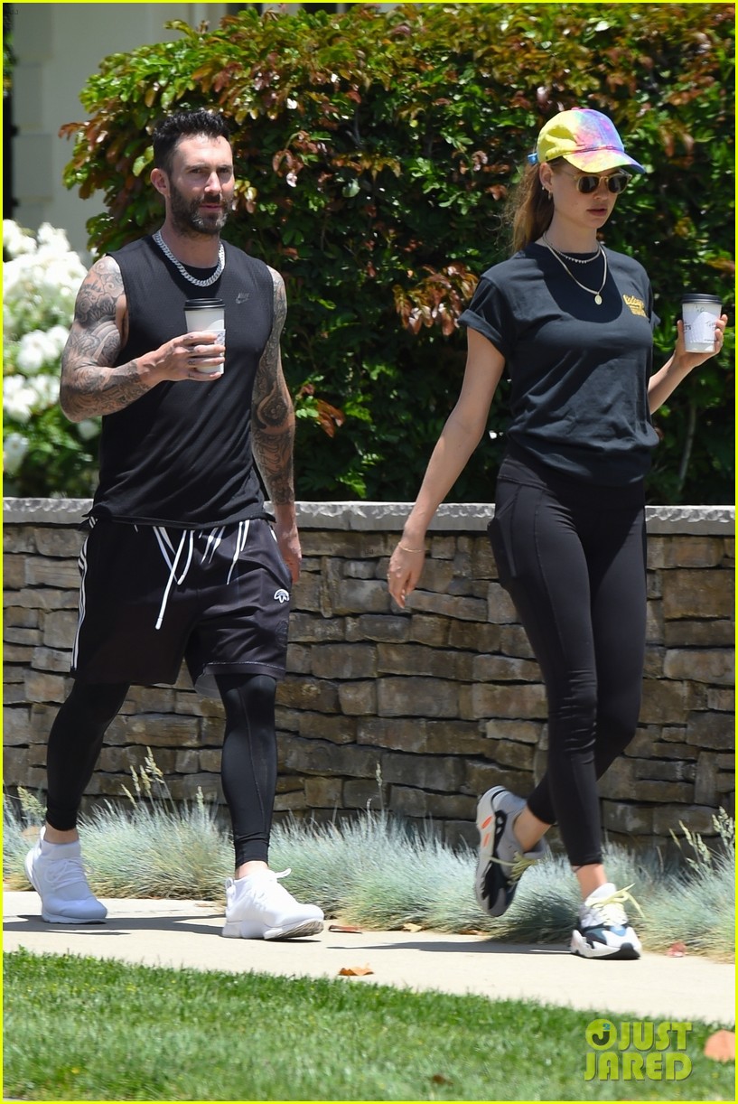 Adam Levine Shows Off Buff Biceps During Walk with Behati Prinsloo ...
