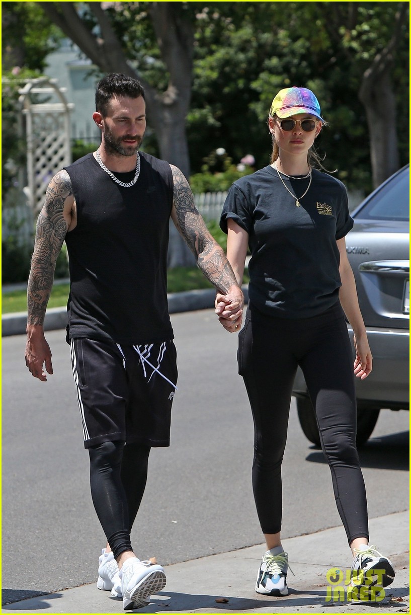 Adam Levine Shows Off Buff Biceps During Walk with Behati Prinsloo ...
