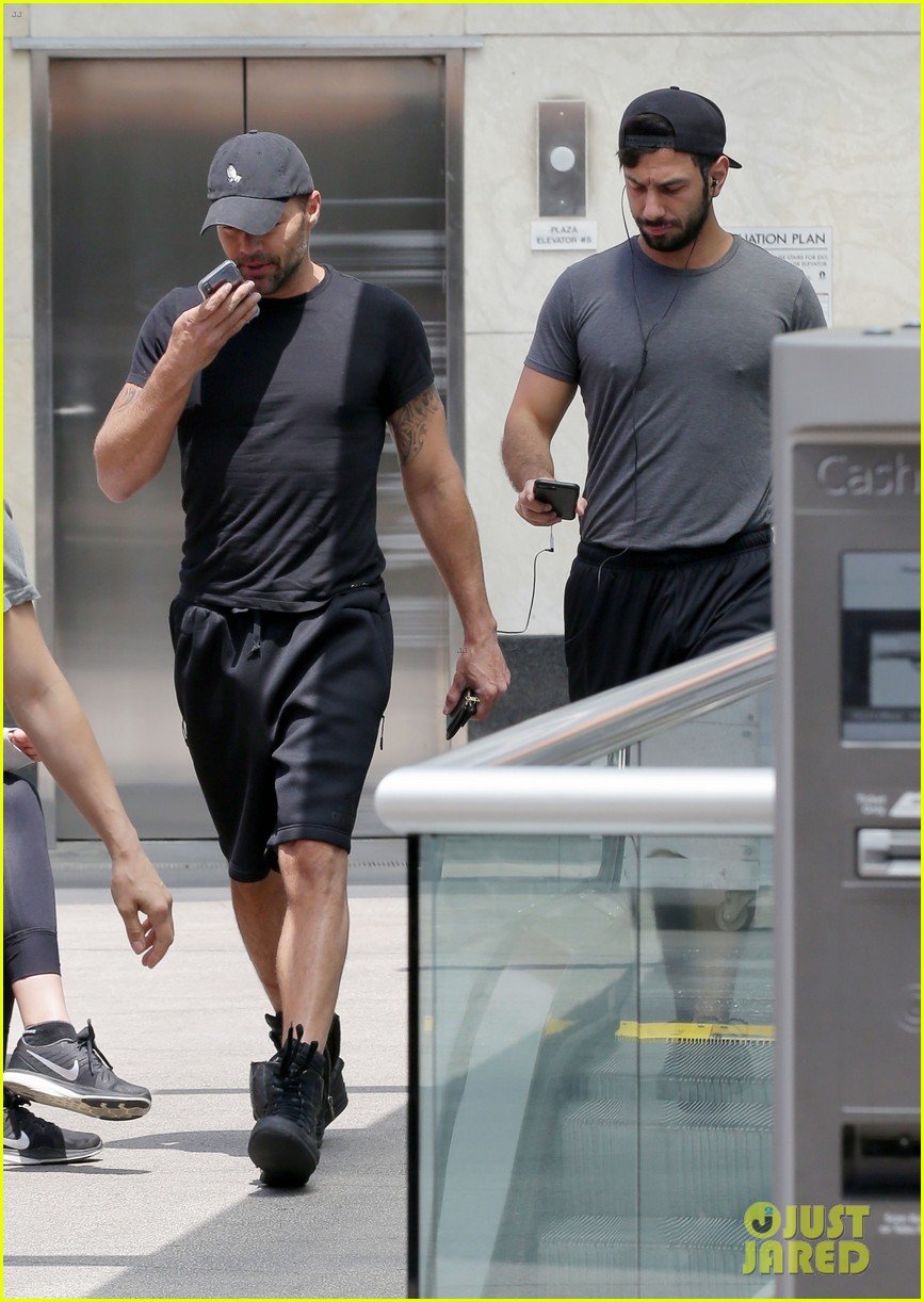 Ricky Martin & Husband Jwan Yosef Flaunt Their Muscles at the Gym ...