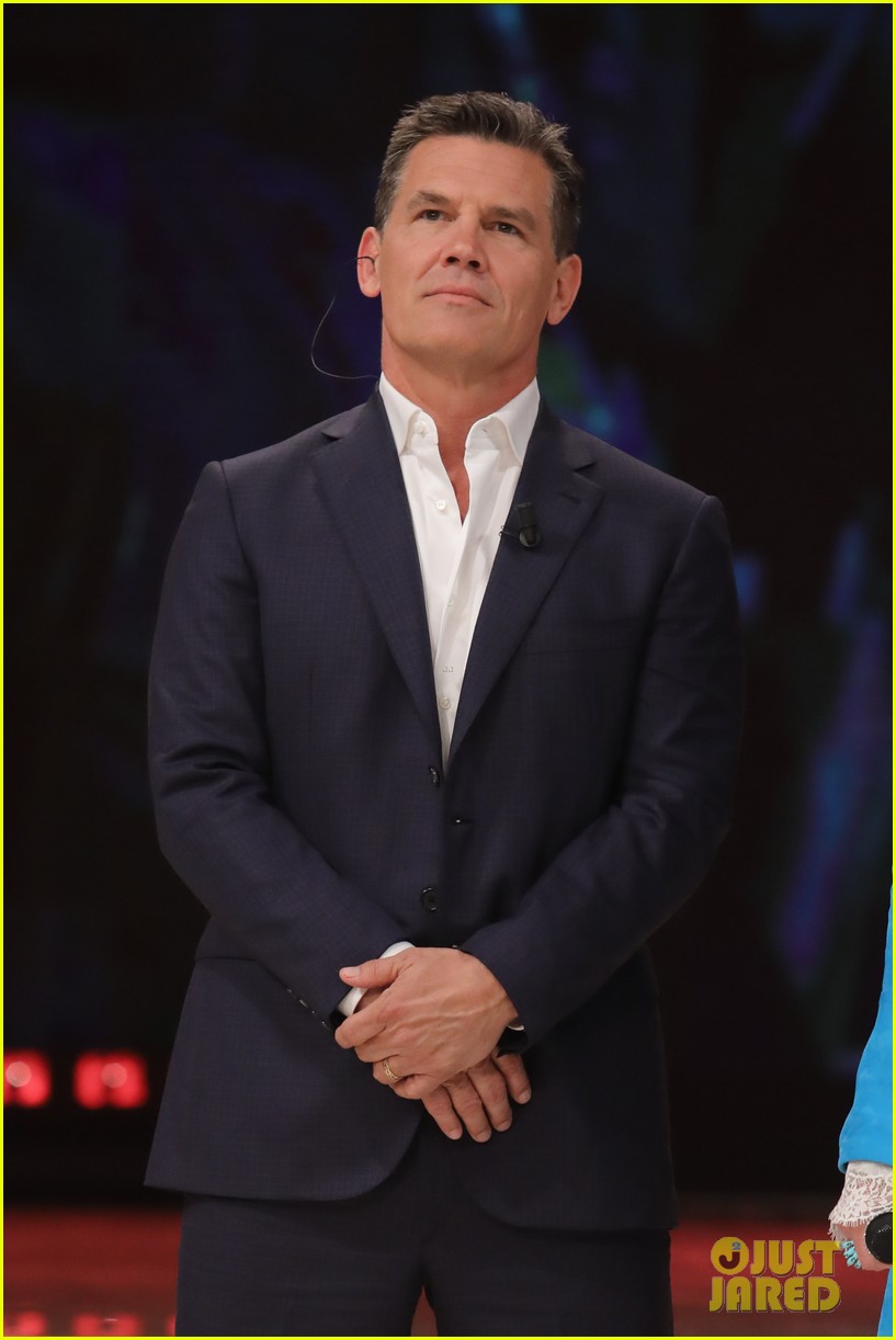 Ryan Reynolds Performs on Rome's 'DWTS'! : Photo 4077503 | Josh Brolin ...