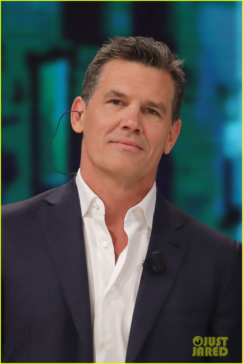 Ryan Reynolds Performs on Rome's 'DWTS'! : Photo 4077504 | Josh Brolin ...