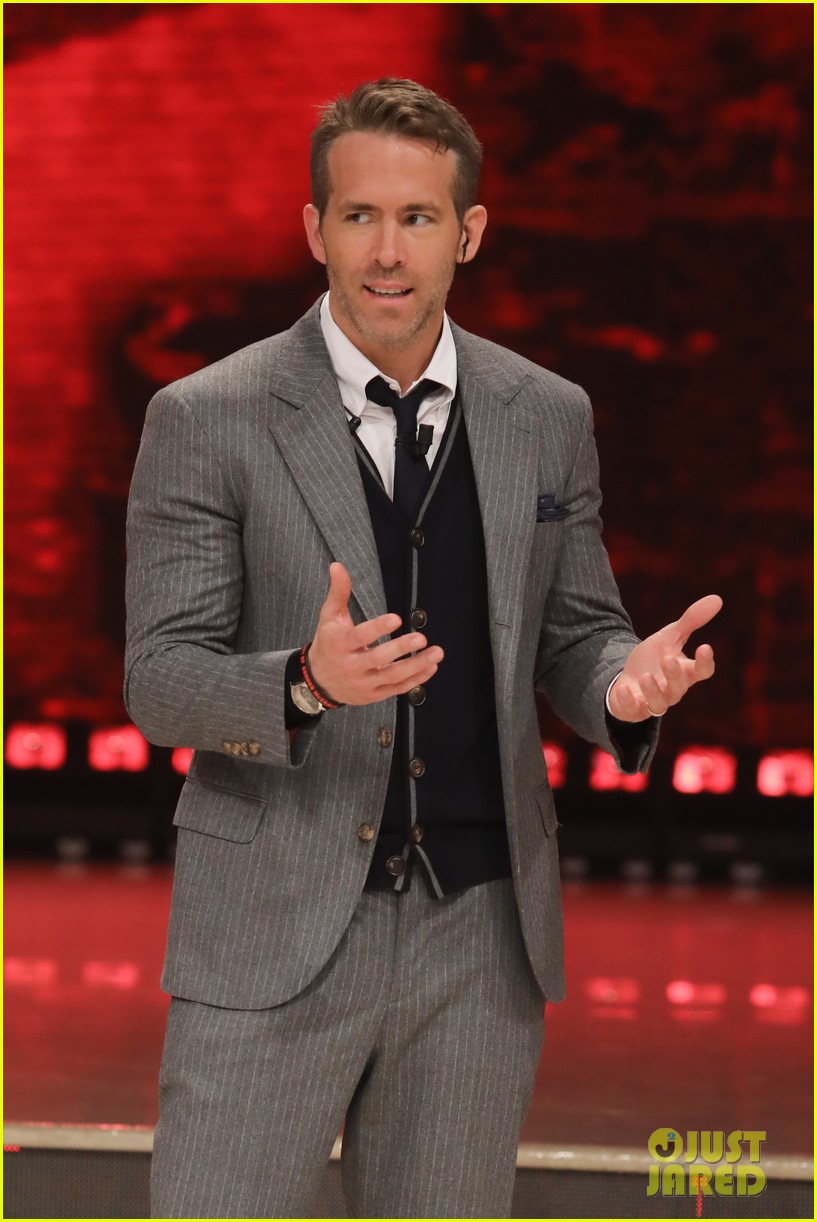 Ryan Reynolds Performs on Rome's 'DWTS'! : Photo 4077511 | Josh Brolin ...