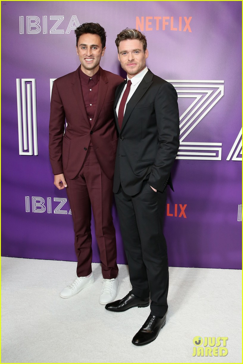 Amy Schumer Supports Gillian Jacobs & Vanessa Bayer at Netflix's 'Ibiza ...