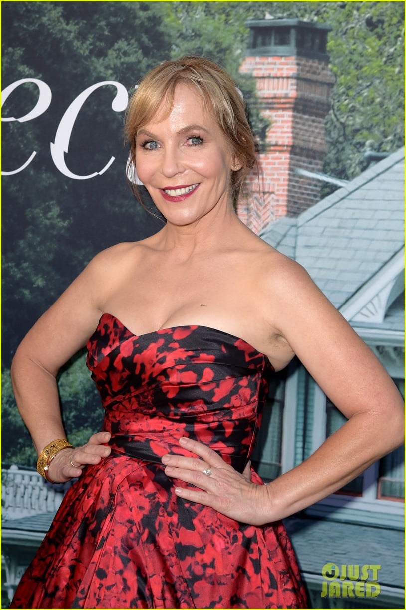 Amy Adams, Chris Messina, & Patricia Clarkson Step Out for 'Sharp ...