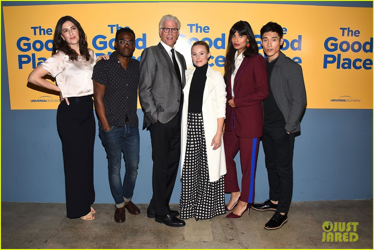 Kristen Bell Reunites with 'The Good Place' Cast at FYC Event!: Photo ...
