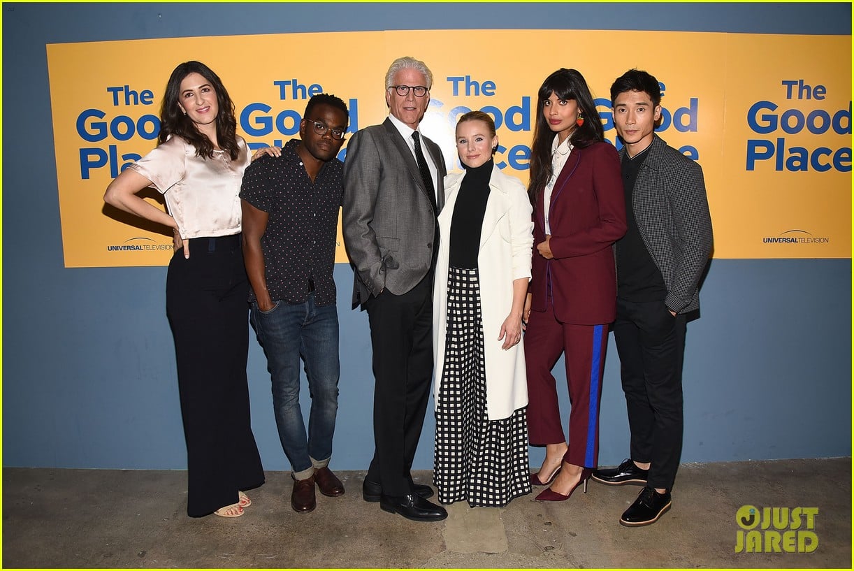 Kristen Bell Reunites with 'The Good Place' Cast at FYC Event!: Photo ...