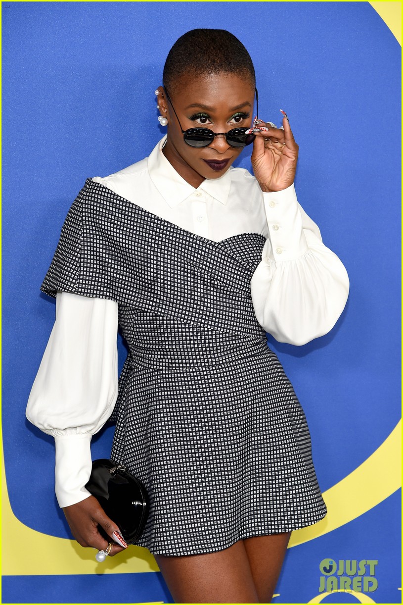 Whoopi Goldberg Stuns in Hot Pink Ensemble at CFDA Fashion Awards 2018 ...