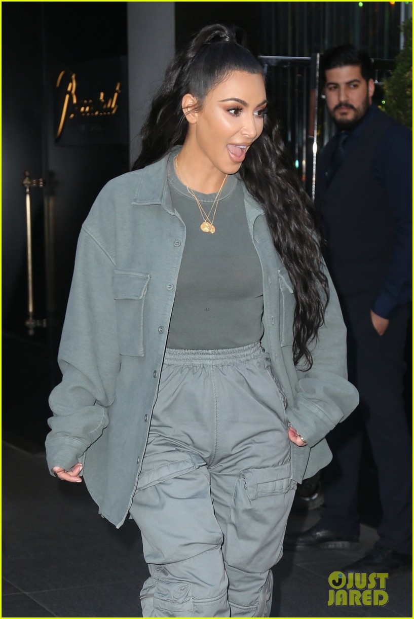 Kim Kardashian & Kanye West See 'Frozen' on Broadway with North for Her ...