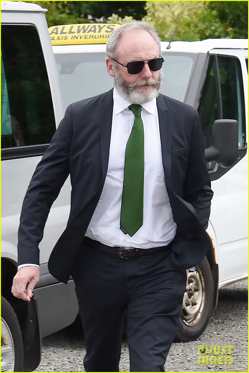 Richard Madden Wears a Kilt to 'Game of Thrones' Co-Stars' Wedding ...