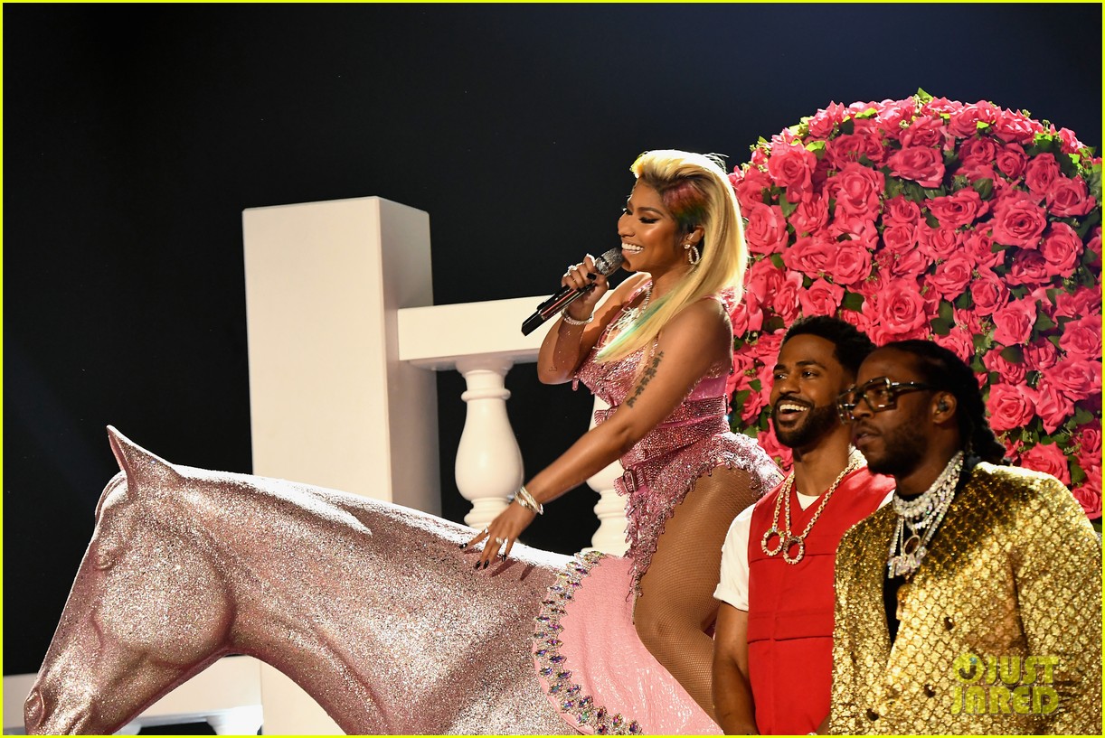 Nicki Minaj Performs Chun Li Rich Sex At Bet Awards 2018 Watch