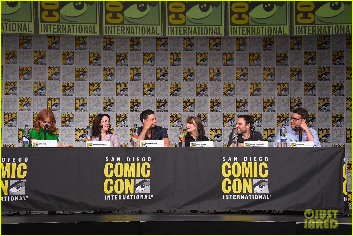 Bill Skarsgard Joins 'Castle Rock' Cast at Comic-Con!: Photo 4117755 ...
