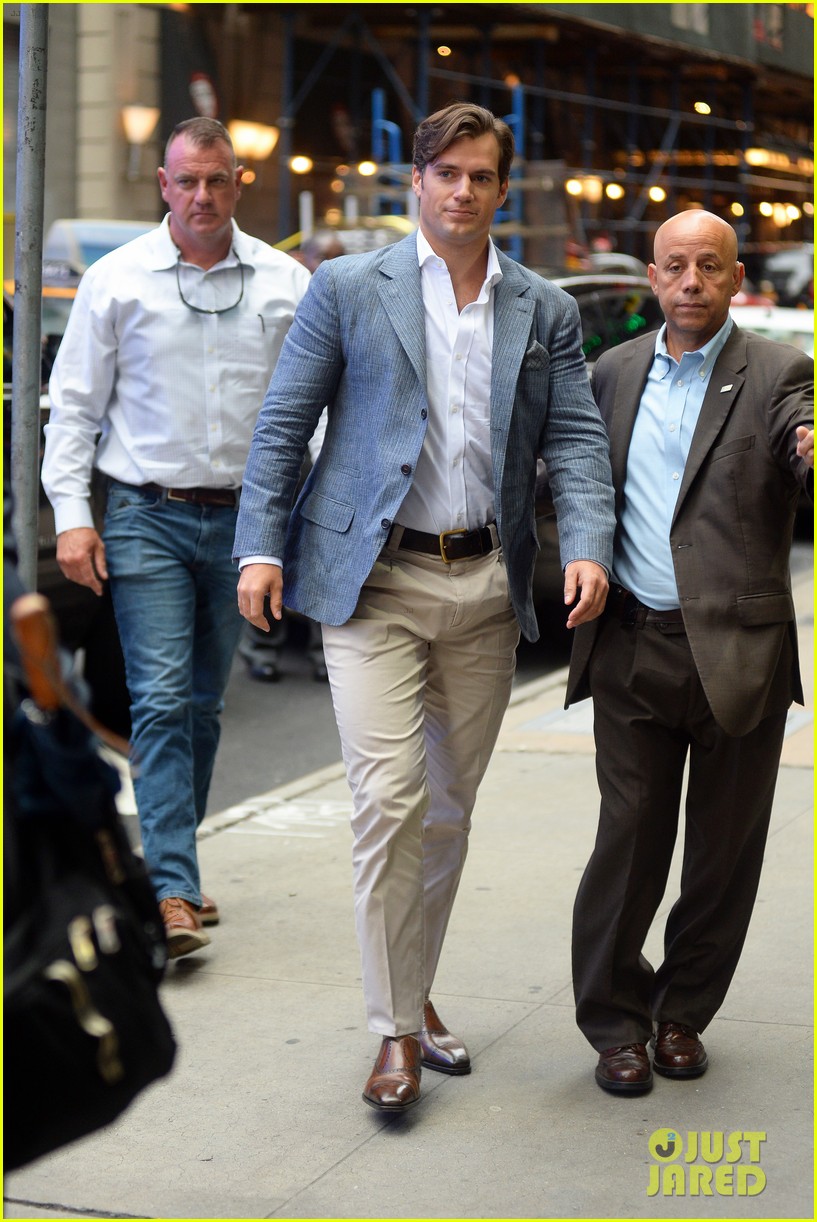 Henry Cavill Teaches the 'GMA' Audience How to Do His 'Mission ...