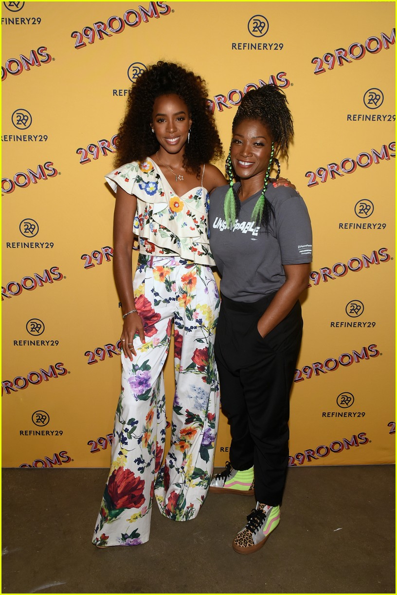 Emily Ratajkowski, Kelly Rowland, Taraji P. Henson & More Attend ...