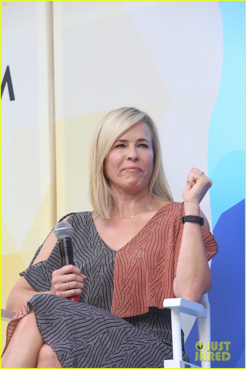Chelsea Handler Takes Aim at President Trump at OZYFest 2018: 'This Is ...