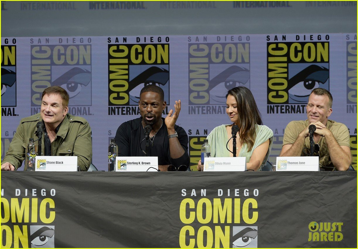 Olivia Munn & 'Predator' Cast Tease Movie at Comic-Con 2018!: Photo ...