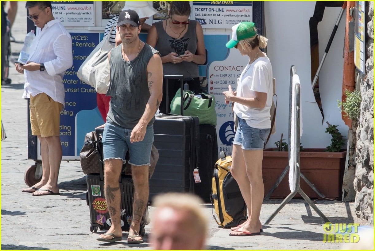 Robin Wright & Clement Giraudet Pack on the PDA in Steamy Photos ...