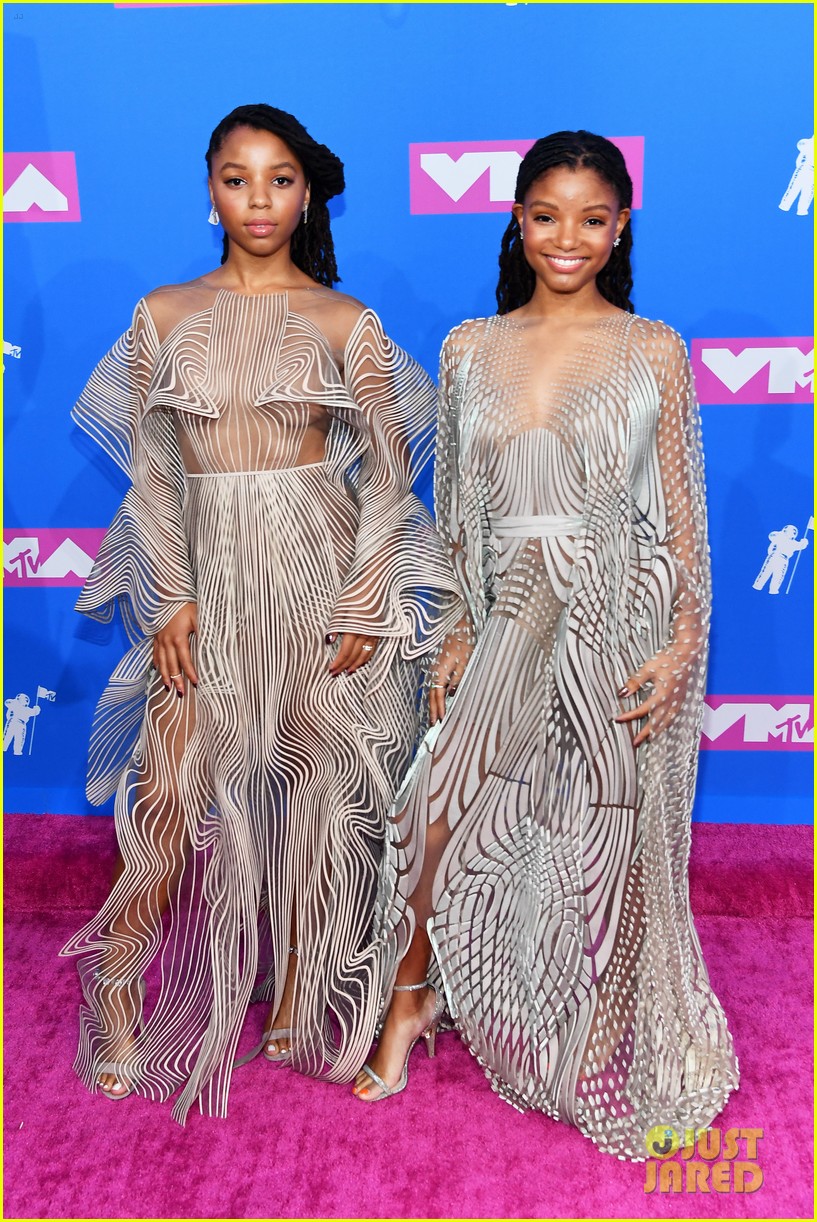 Best New Artist Nominees Chloe x Halle Go Sheer For MTV VMAs 2018 ...