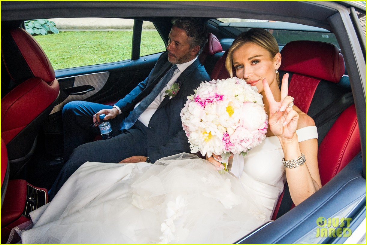 Real Housewives' Joanna Krupa Marries Douglas Nunes - See Photos ...