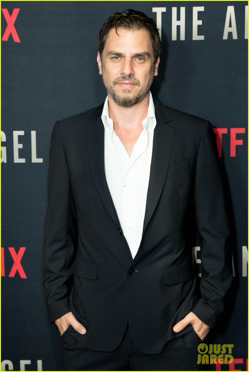 Gerard Butler Supports Friend Ariel Vromen at 'The Angel' Screening in ...