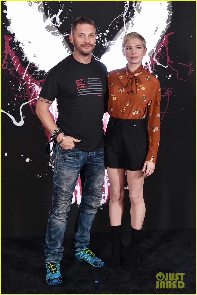 Tom Hardy Kisses Michelle Williams in New 'Venom' Clip!: Photo 4154908 | Jenny Slate, Michelle ...