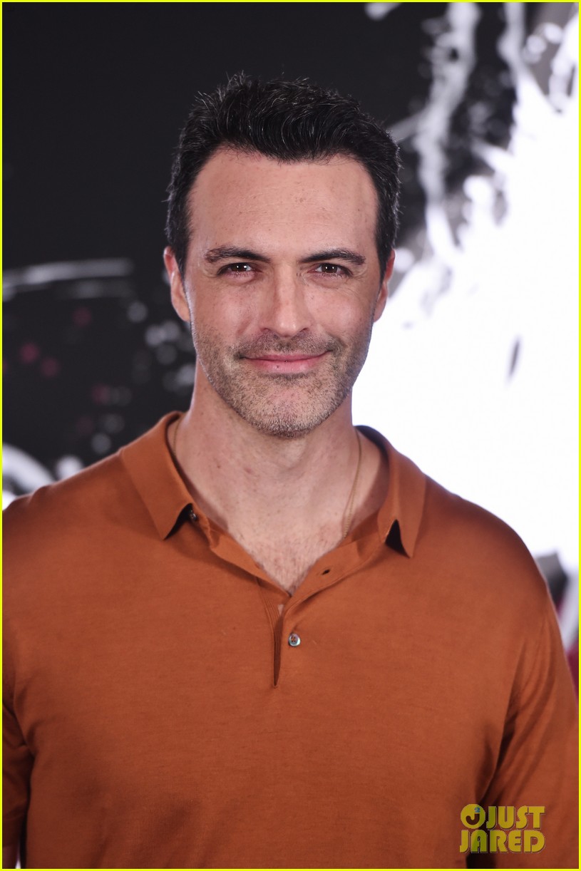 Tom Hardy Kisses Michelle Williams in New 'Venom' Clip!: Photo 4154922 | Jenny Slate, Michelle ...