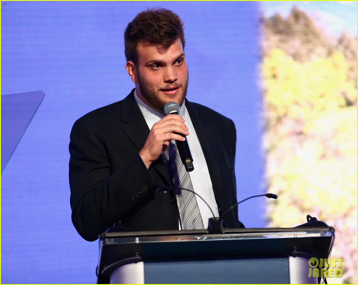 Leonardo DiCaprio's Foundation Celebrates 20 Year Anniversary at Star ...