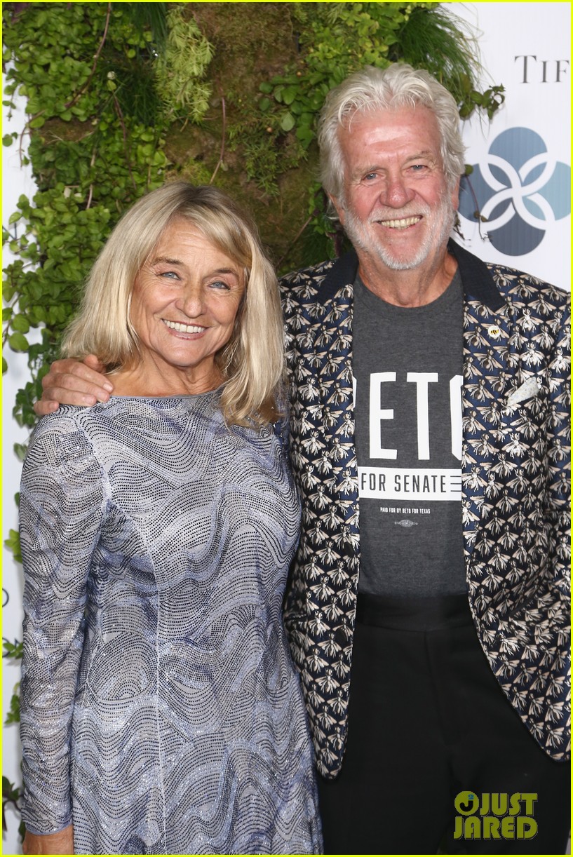 Leonardo DiCaprio's Foundation Celebrates 20 Year Anniversary at Star ...