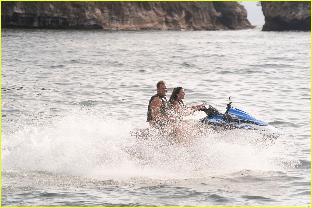 Colton Underwood Breaks Up with Tia Booth on 'Bachelor in Paradise ...