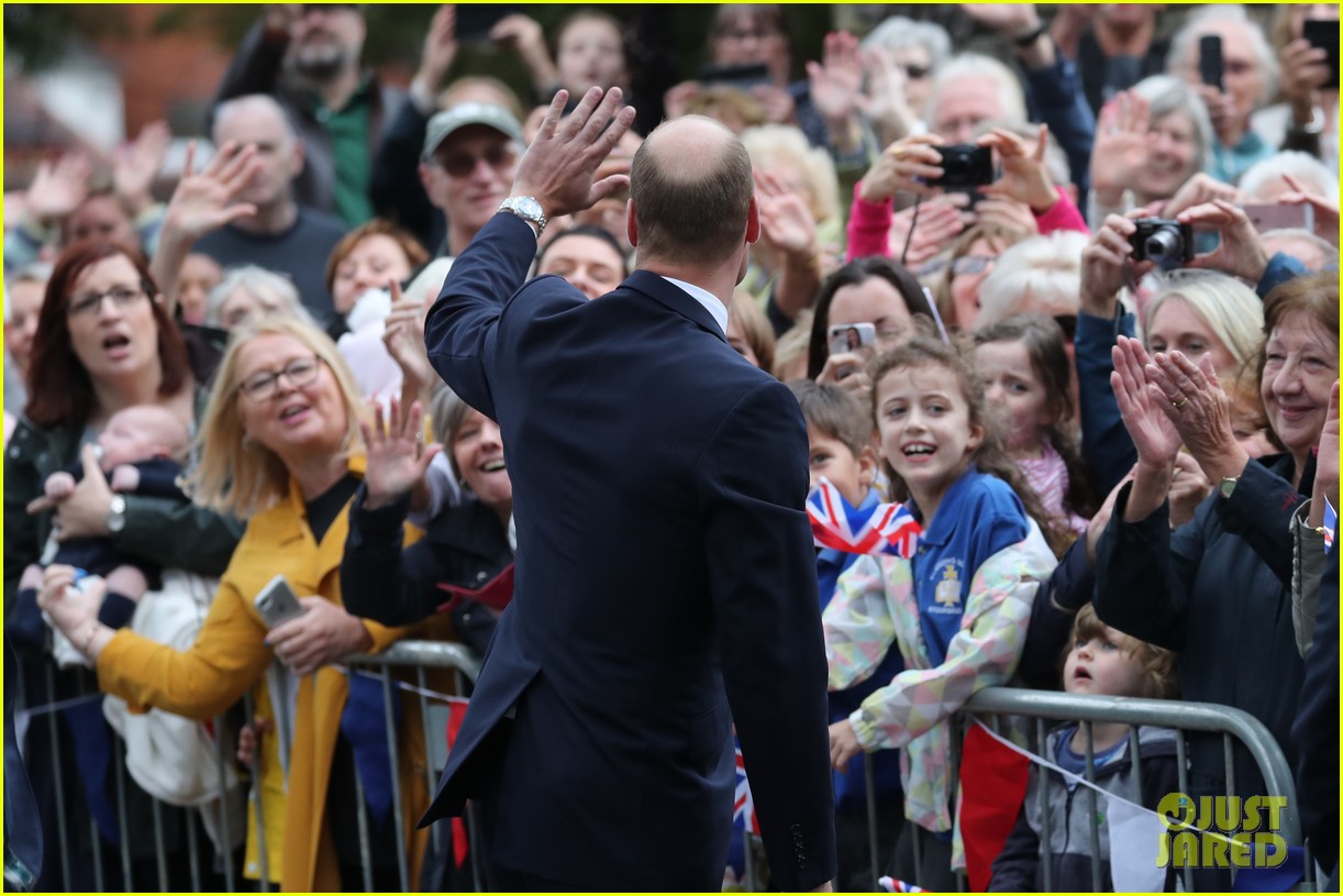 Prince William Unveils Holocaust War Hero Frank Foley Memorial Statue ...